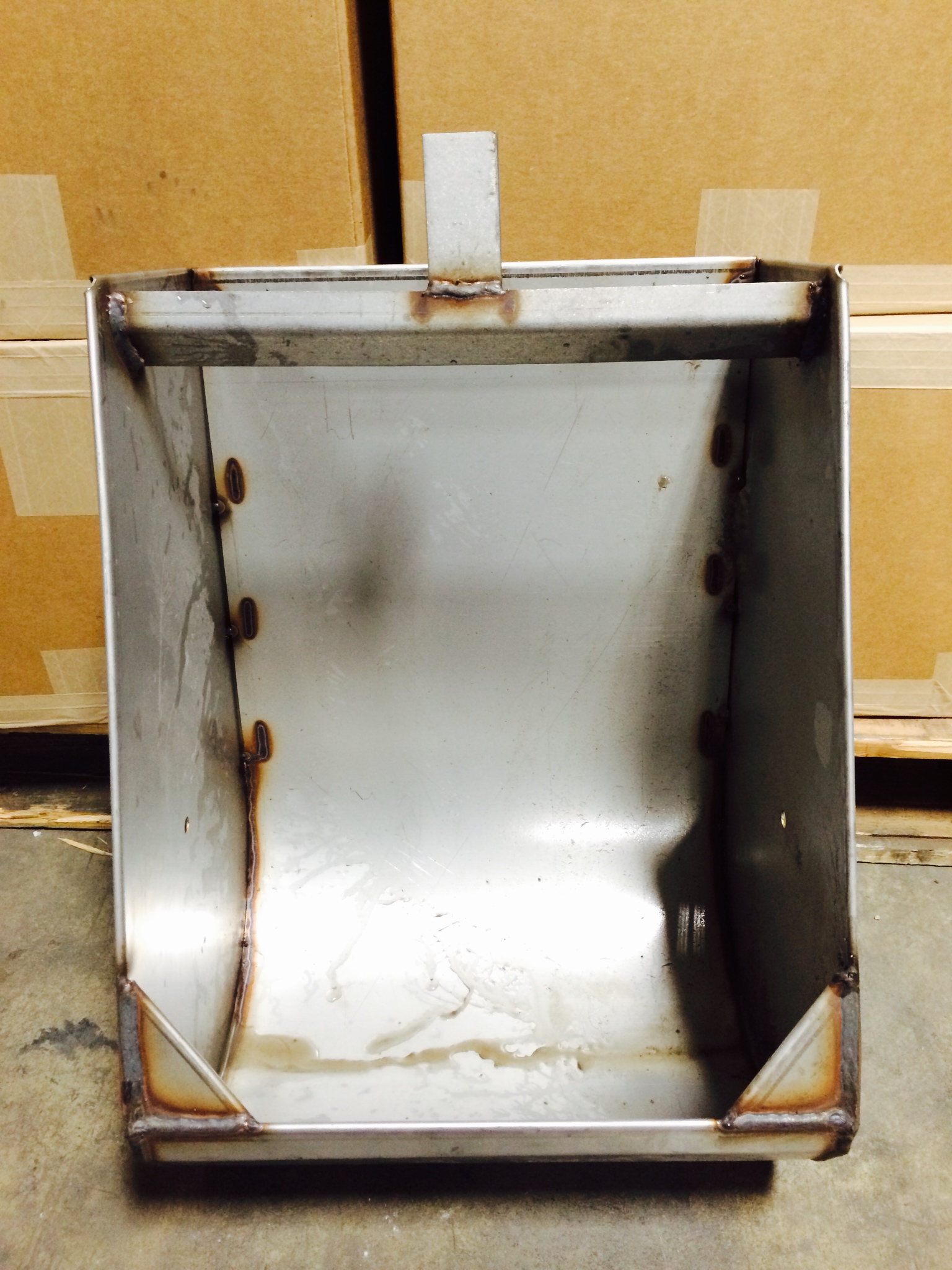 Farrowing Crates & Feeders for Farrowing Crate - Vittetoe Equipment ...